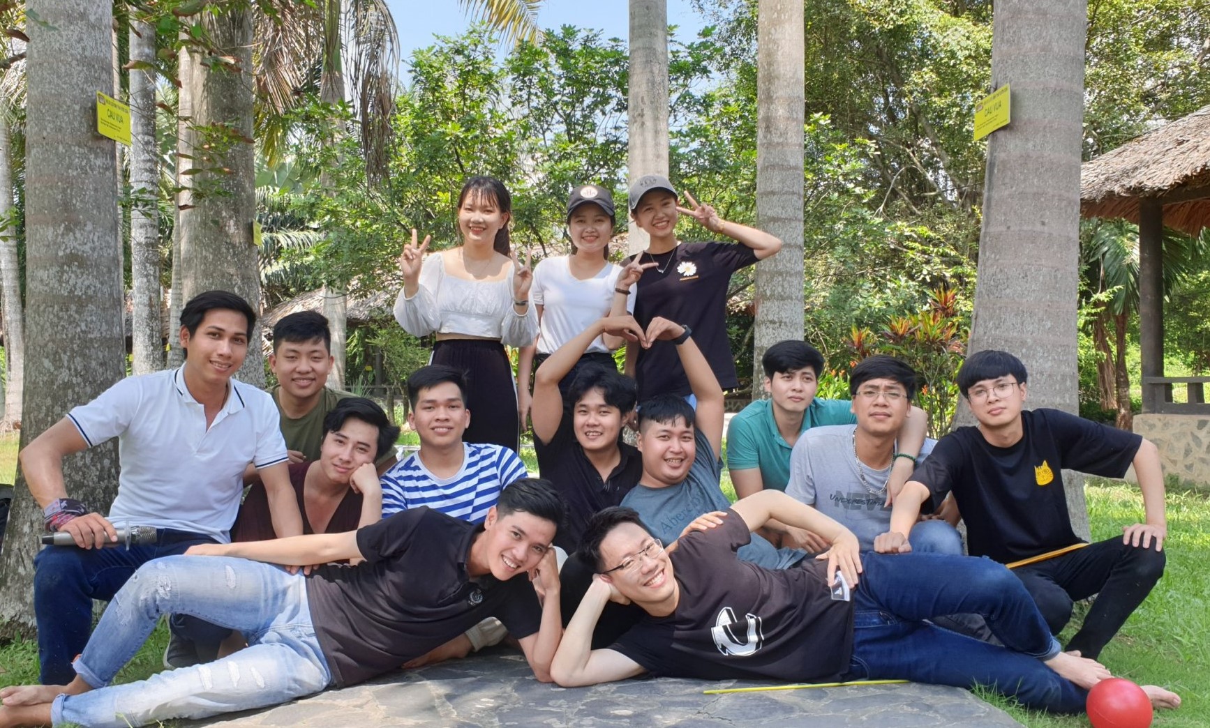 CÔNG TY TNHH TIN HỌC & DỊCH VỤ NAM LONG tuyển dụng mới nhất [Updated 15/10/2025]